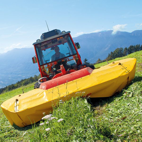 Tractors for Steep Slopes TTR 7800 | Antonio Carraro